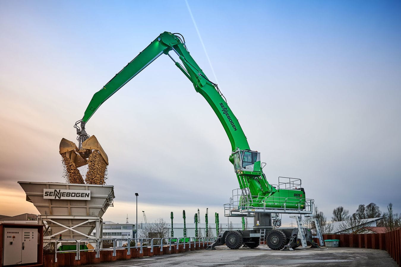 Crawler material handler - 865 E - SENNEBOGEN Maschinenfabrik GmbH ...