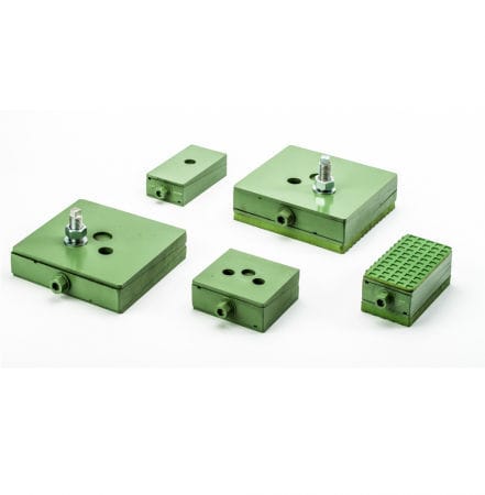 Precision leveling wedge - Wedgemounts - Farrat