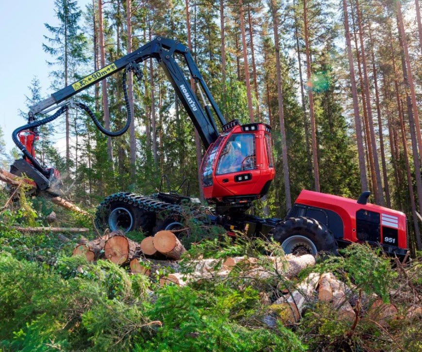 Rubber-tired forestry harvester - 951 - KOMATSU Forest