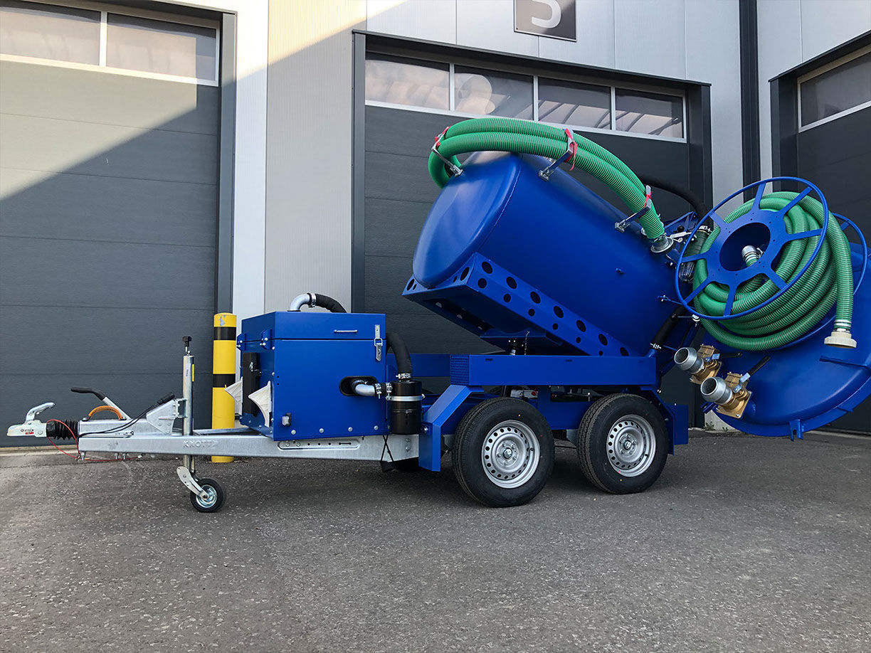 Suction unit with vacuum pump - M-VAC 2000 - Altro-Tec GbR