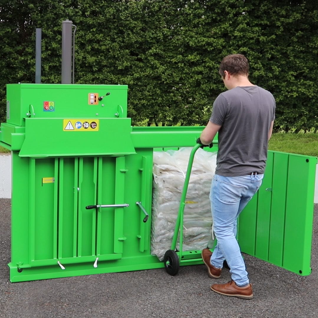 Multi-chamber baling press - 75 Multi - MACFAB BALERS - for cardboard ...