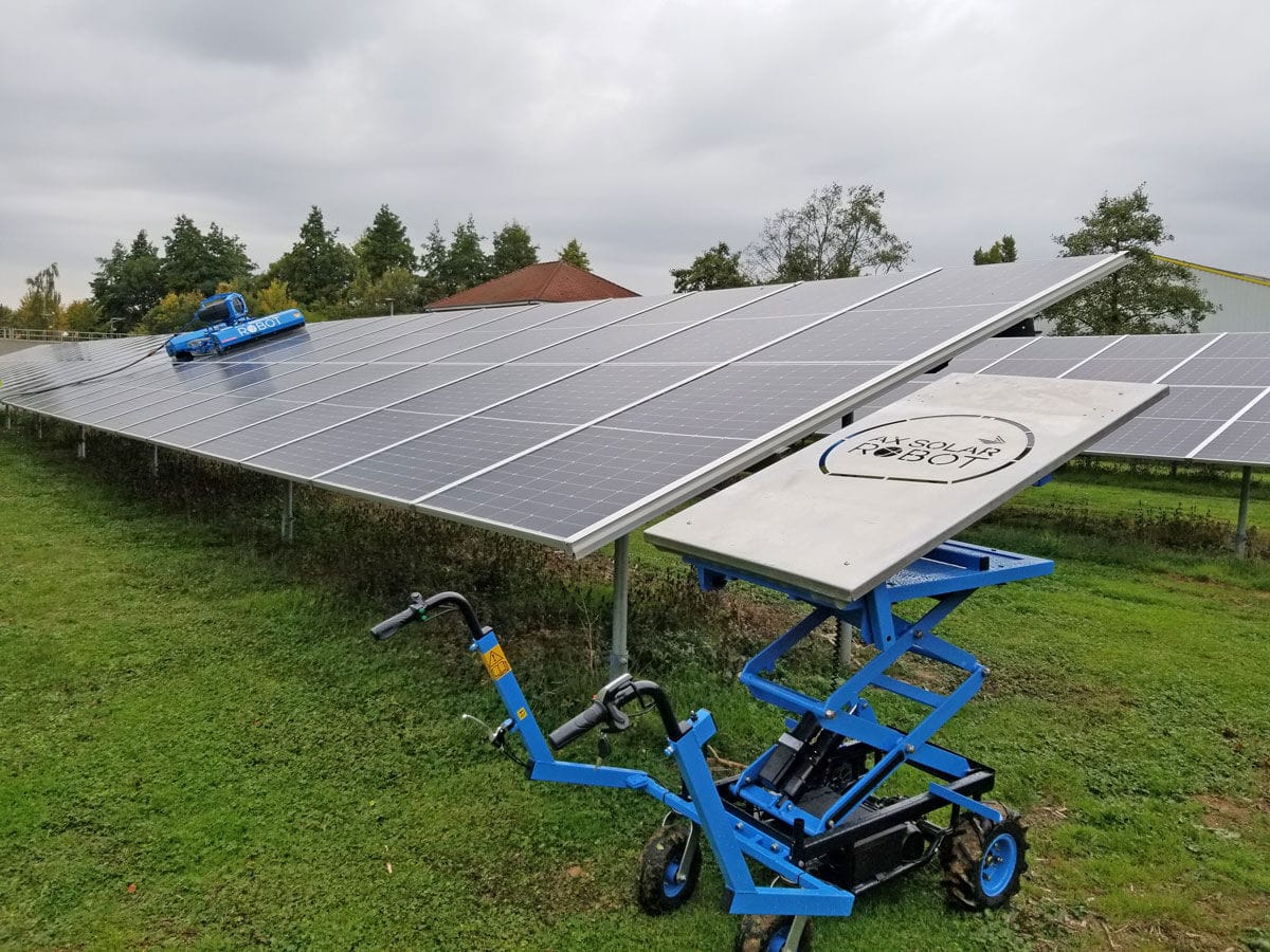 Floor cleaning robot - LIFTER - AX Solar Robot - for solar panels / mobile