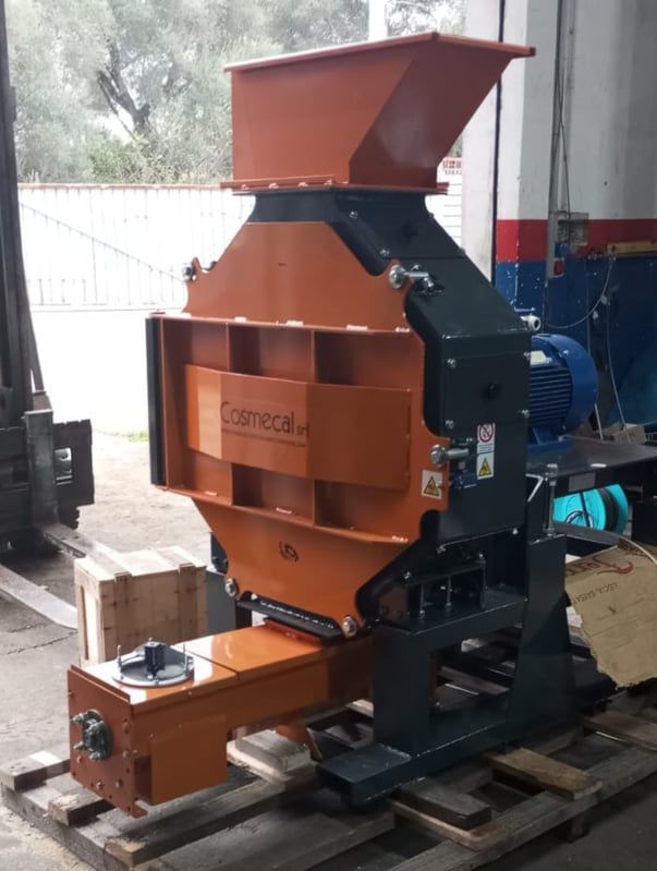 Straw mill - RF 15 - Cosmecal srl - chip / for wood / hammer