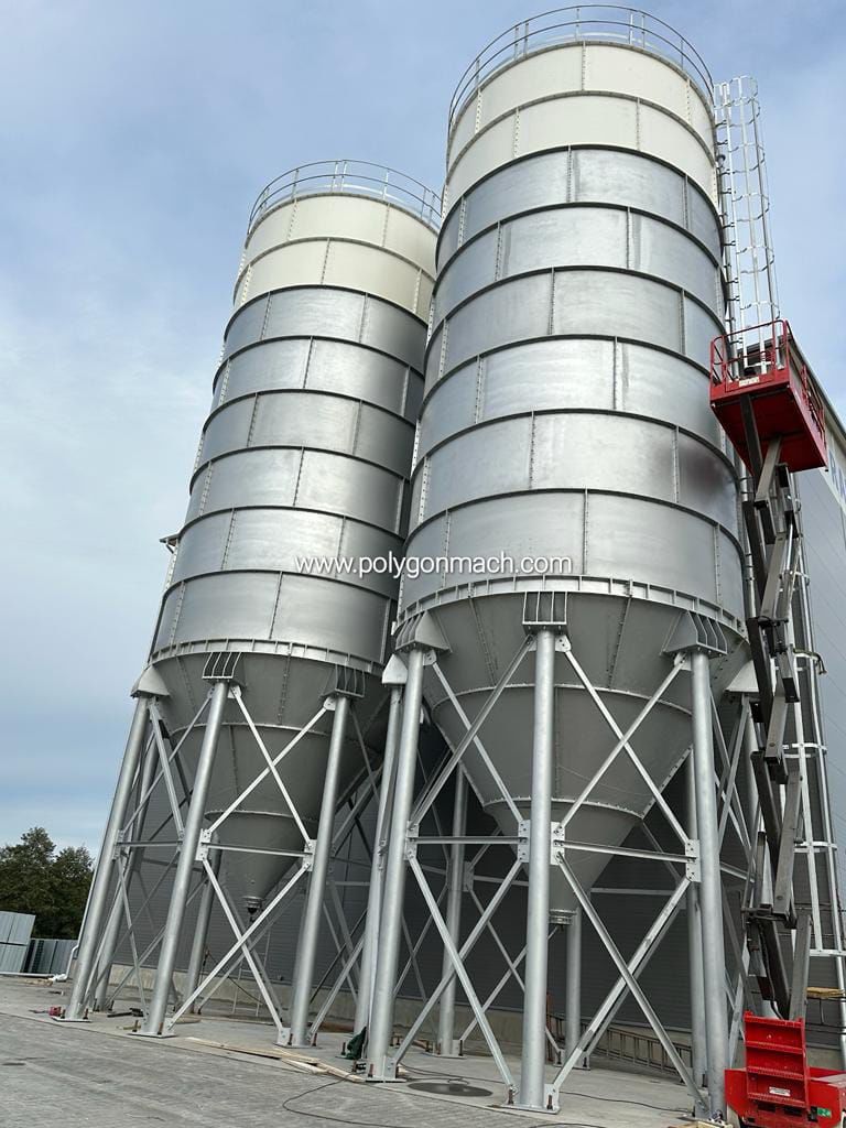 Bolted silo - Polygonmach - cement / filling / construction