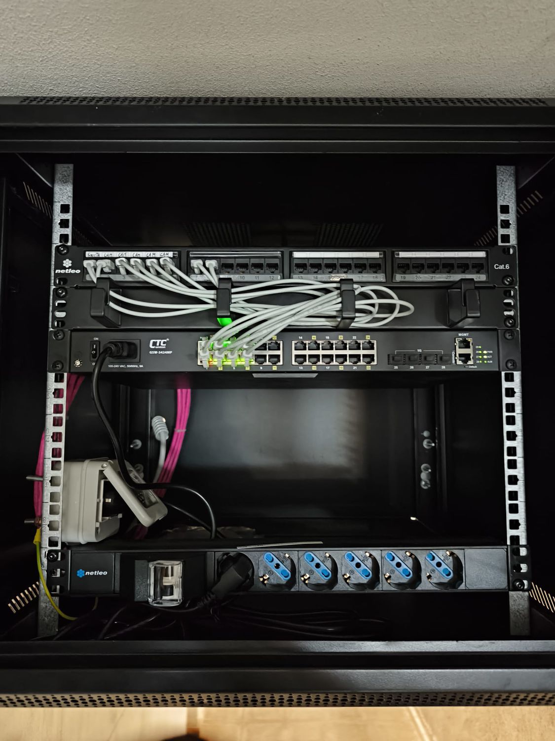 Modular rack - MOSCHITTA SRL - server / distribution / network