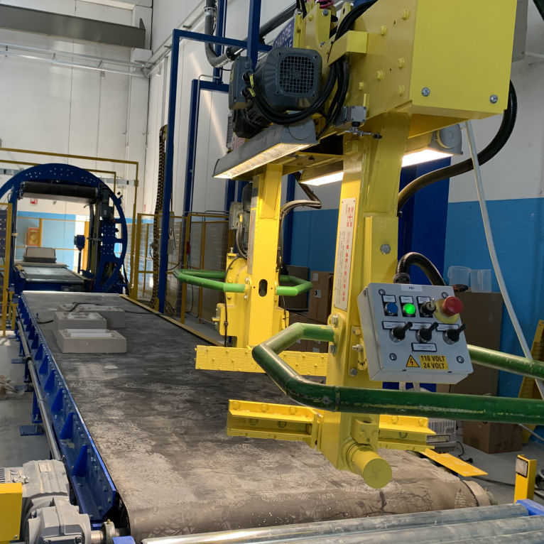 Belt-driven conveyor roller - MOULDING LOOP - Sogemi Enginnering Srl ...