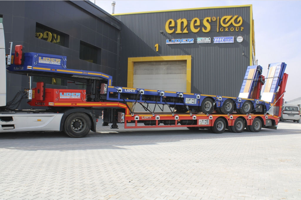 Low-loader trailer - lider trailer - car / 3-axle