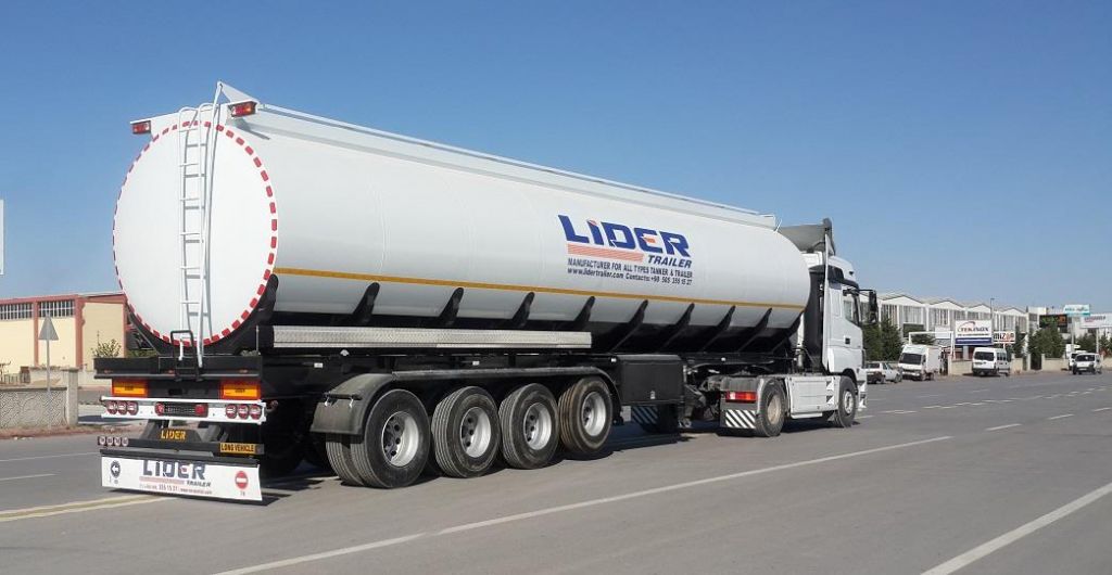 Semi-tanker trailer - lider trailer - for fuel / 4-axle