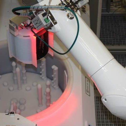 Automated loading system - ACH-LUNA - Fabmatics GmbH