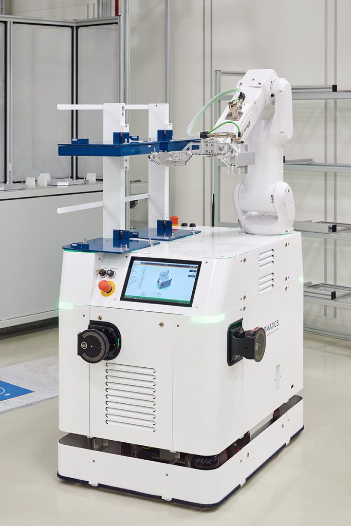 Handling AGV - HERO Fab - Fabmatics GmbH - transport / loading / unloading