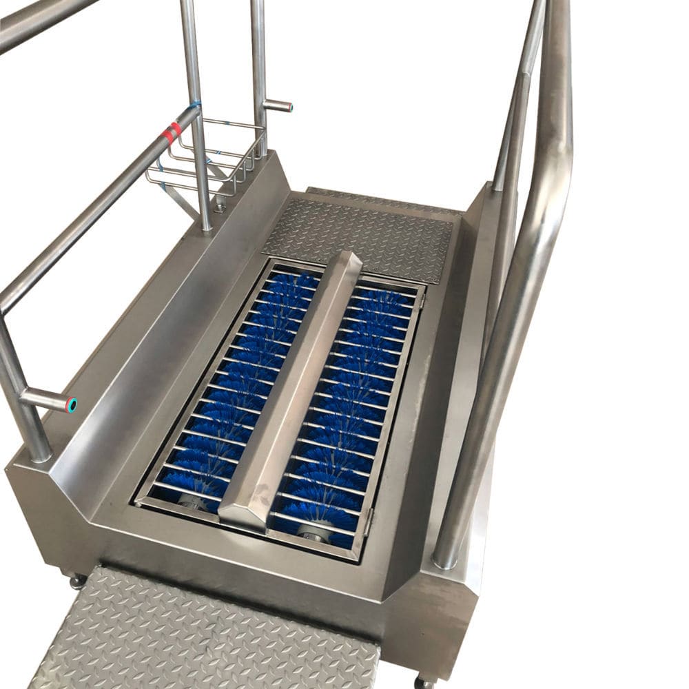 Shoe sole cleaner with two brushes - 2 cepillos - JOSE BERNAD, S.L.