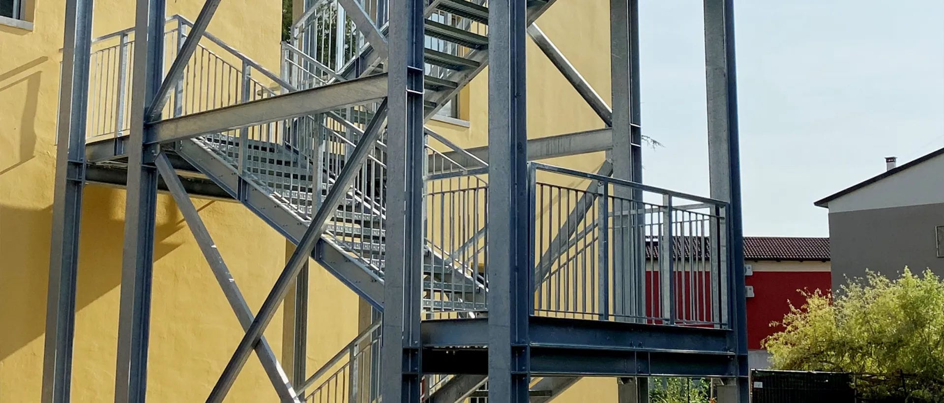 Outdoor stair - CBS srl - metal / modular