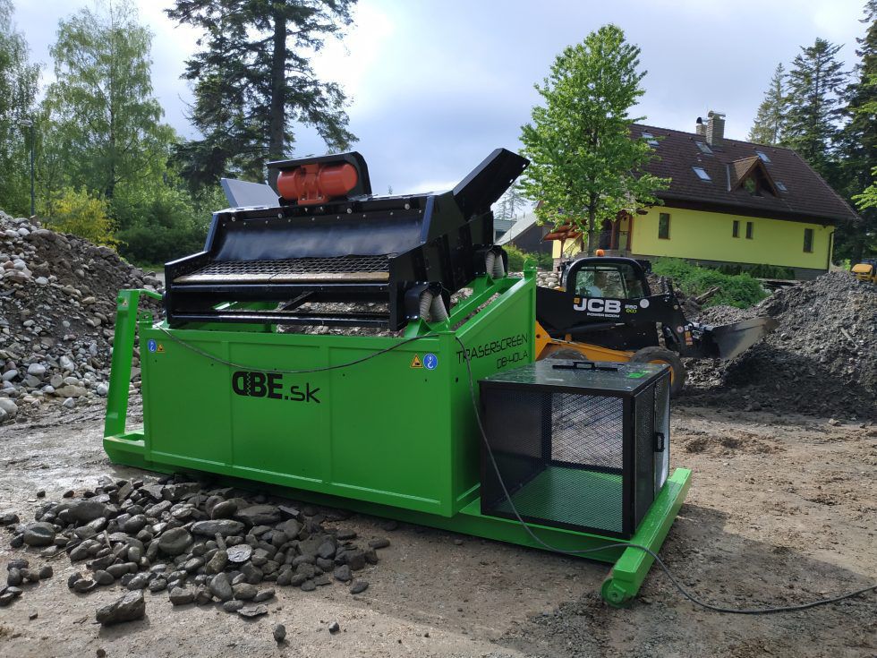 Mobile screener - DB-40LA - dbe.sk - vibrating / for bulk materials / compact
