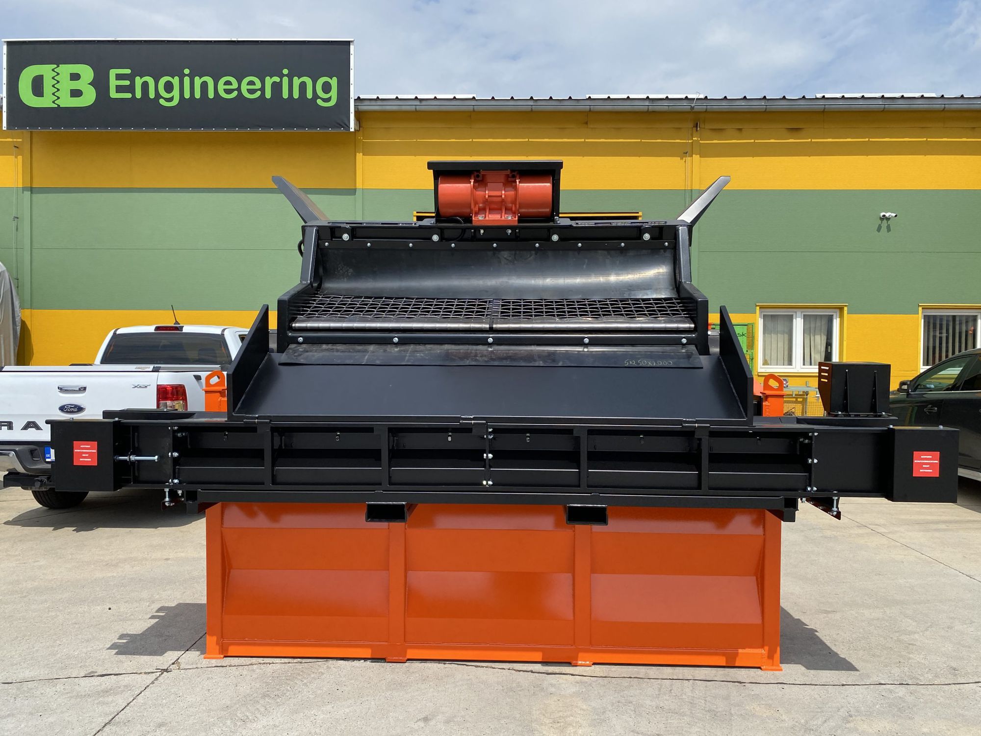 Mobile screener - DB-40LC - dbe.sk - vibrating / for bulk materials / compact