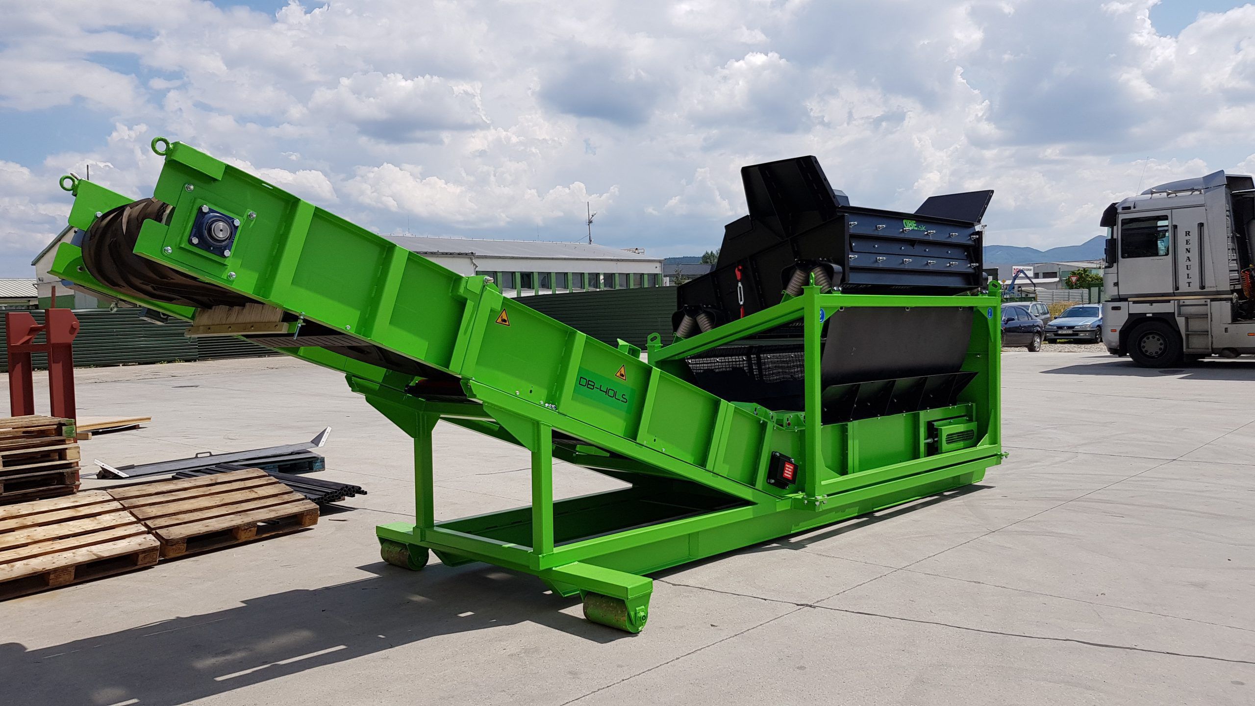 Construction screener - DB-40LS - dbe.sk - mobile / vibrating / for ...