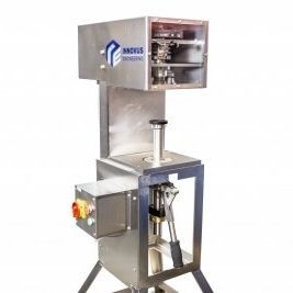 Semi-automatic can seaming machine - 10M - Innovus Engineering