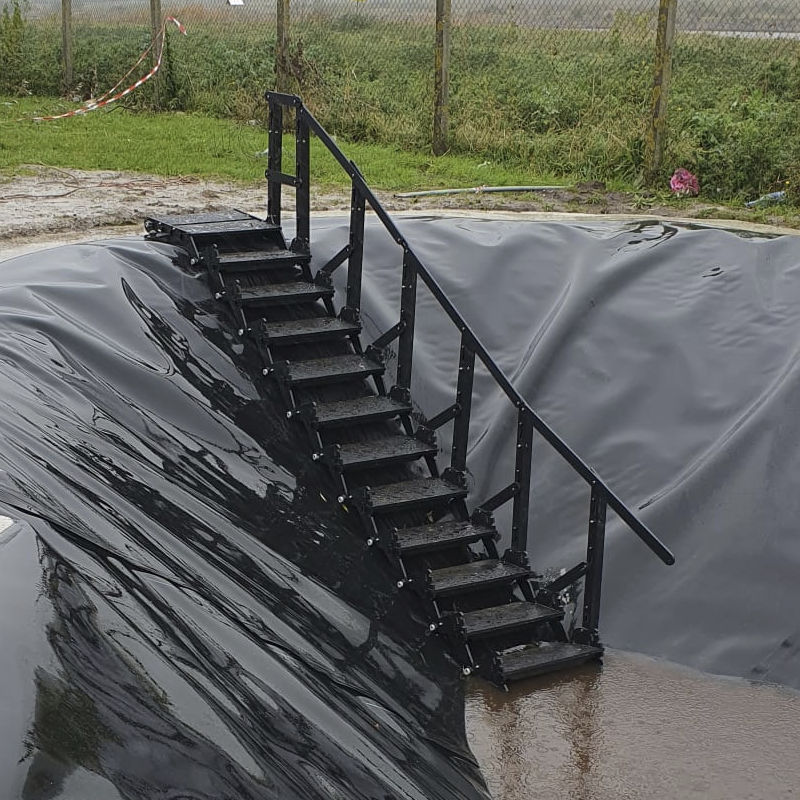 Embankment staircase - ESTAMO® - Estamo - outdoor / HDPE / building site
