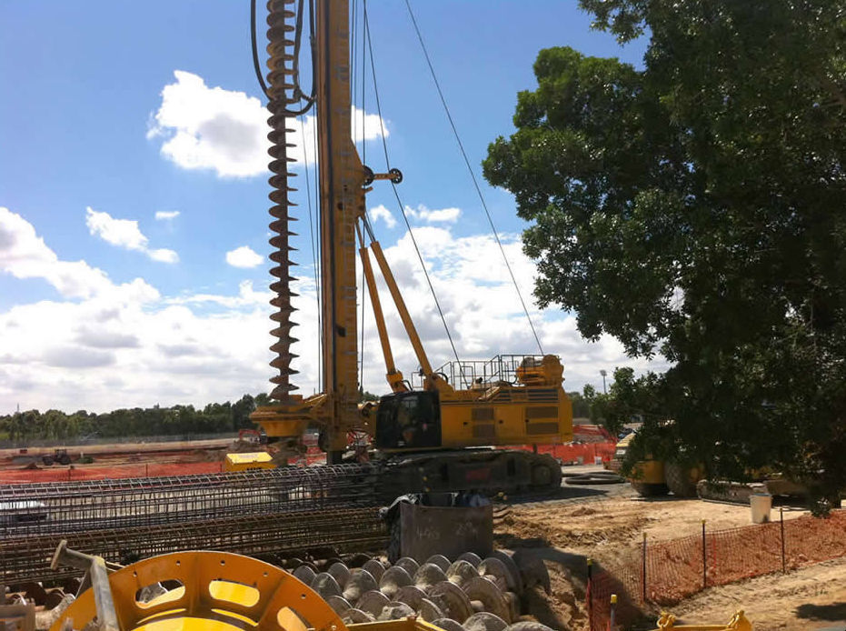 Continuous flight auger (CFA) drilling rig - HR 420-800 CFA - MAIT S.p ...