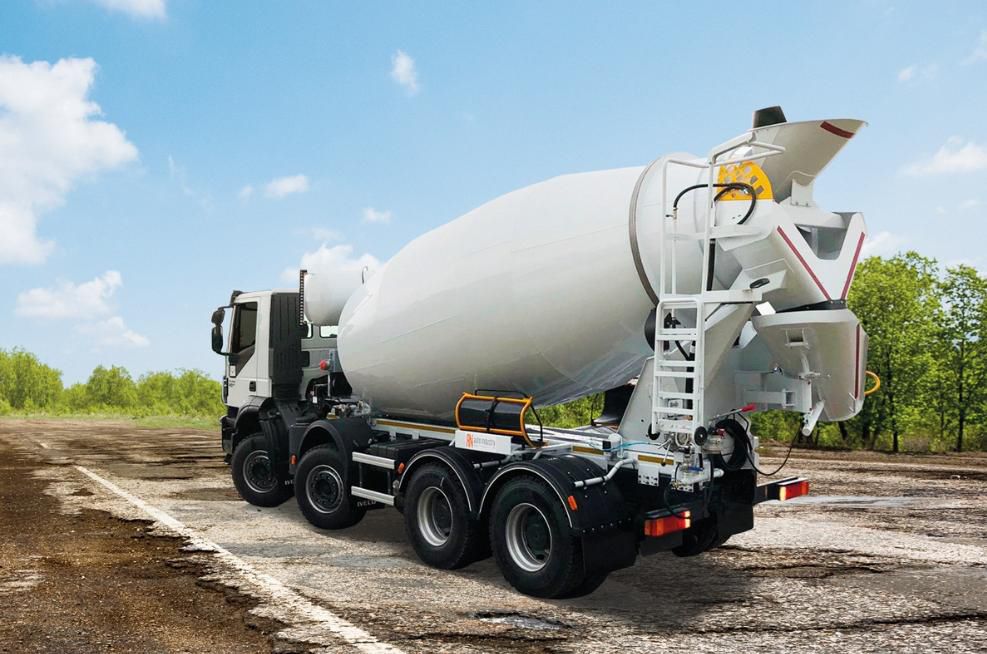 Self-loading concrete mixer - RN Auto Industry