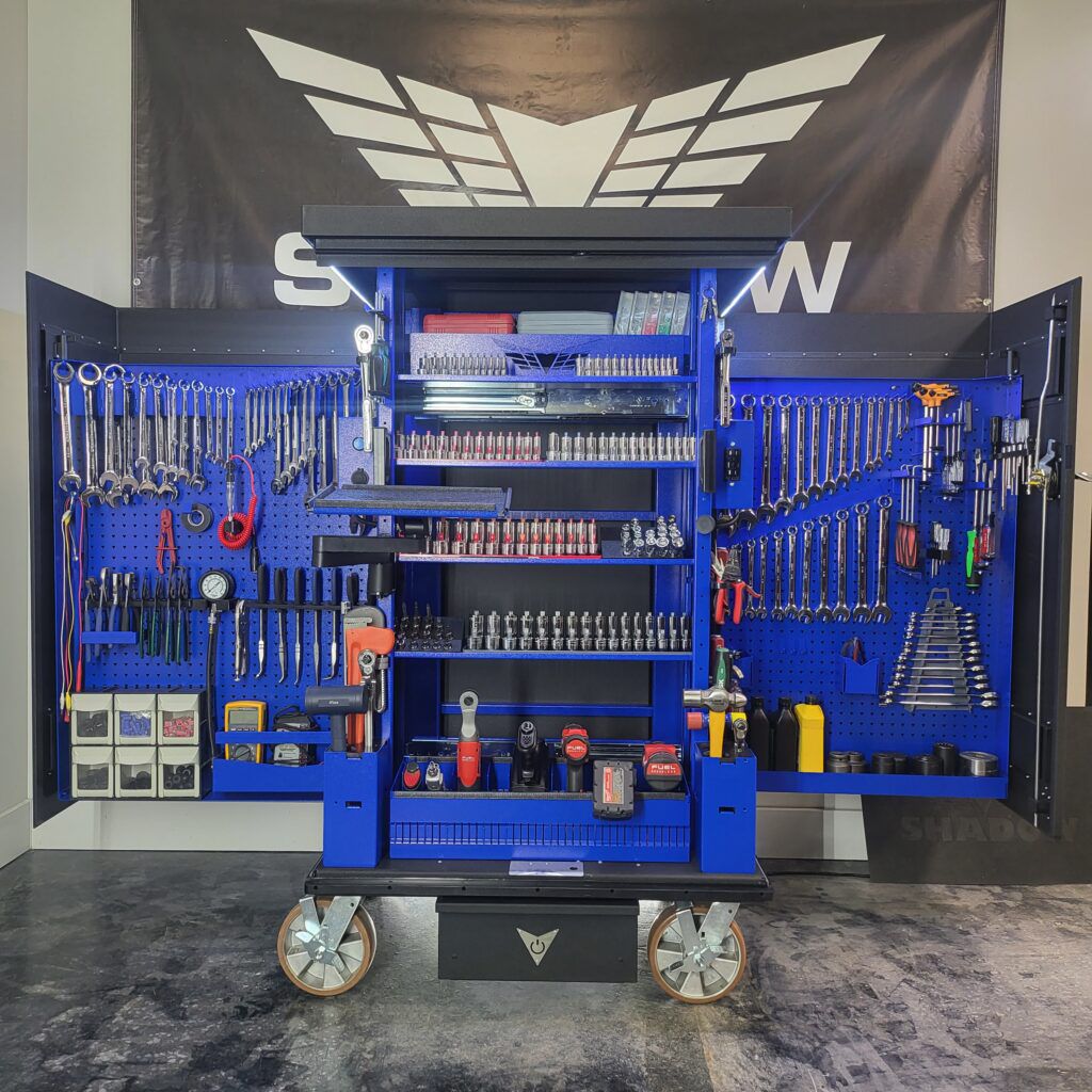 Tool cabinet - TSS 5.2 - Shadow Tool Company - on casters / shelf ...