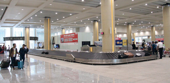 Baggage reclaim carousel - CrisClaim® - BEUMER Group GmbH & Co.KG