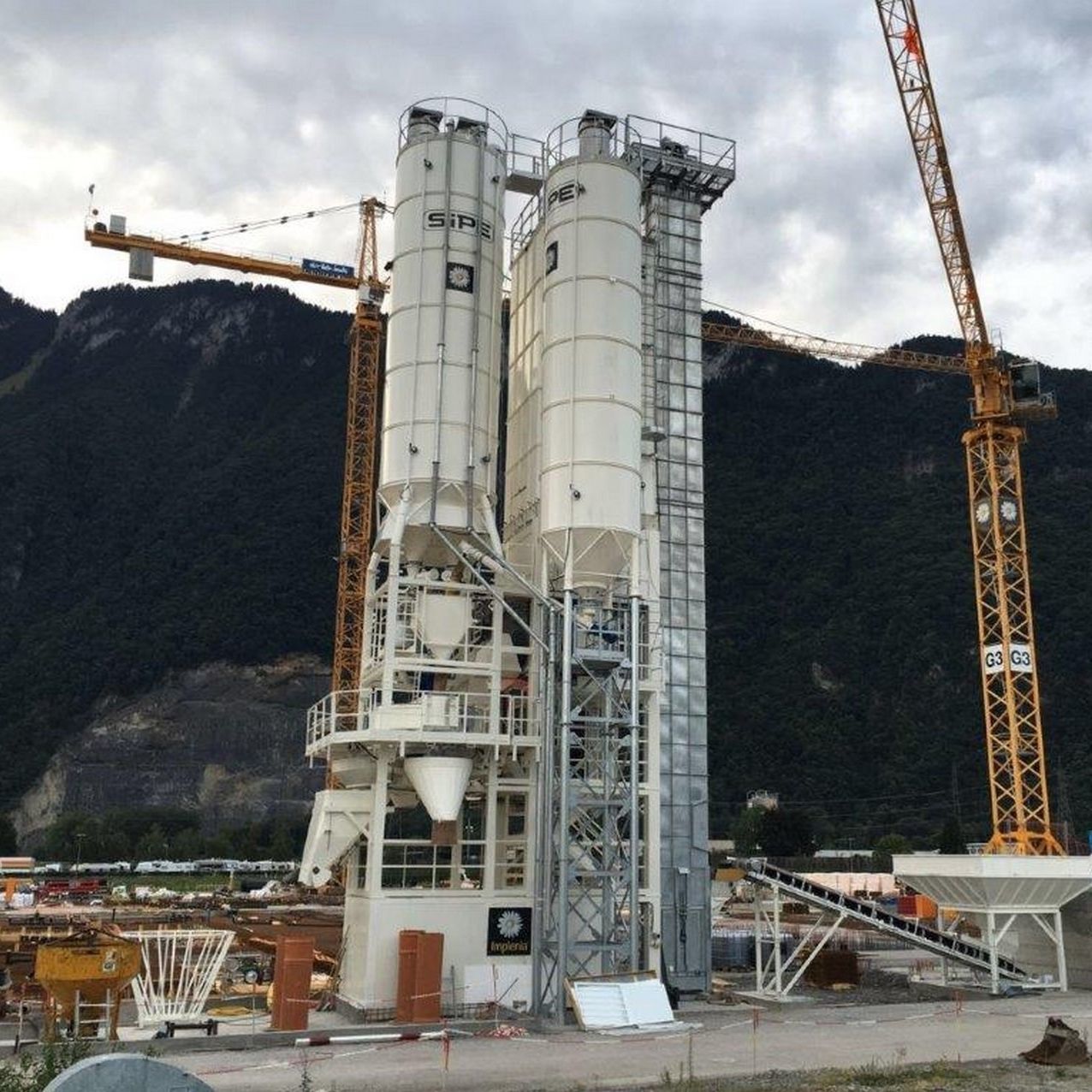 Mobile silo - CST S.r.l. - cement / construction / for concrete