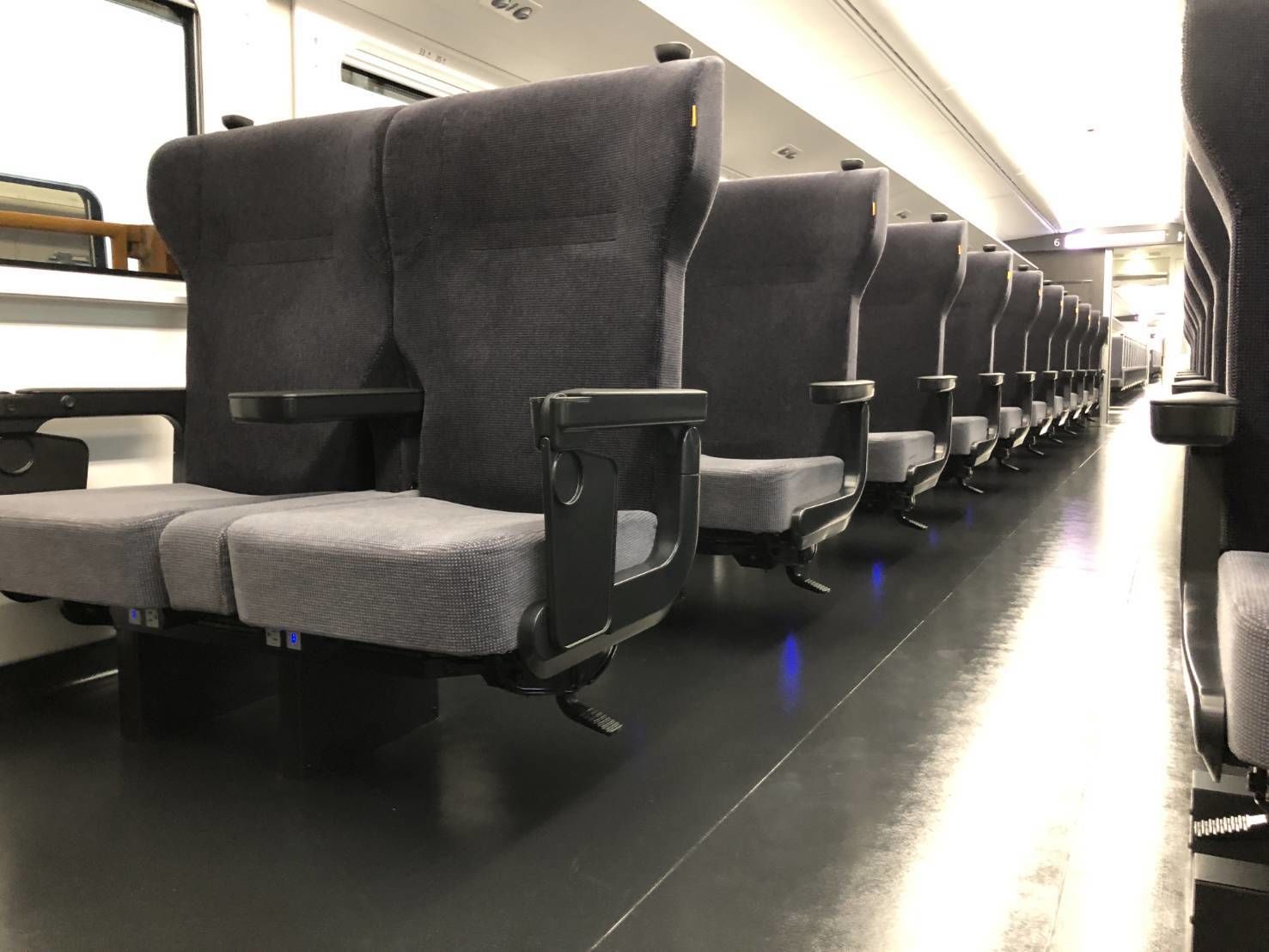 Second class train seat - EMU3000 - Advanced Seating Industrial Co ...