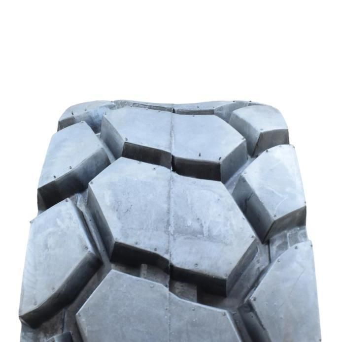 Industrial tire - 10-16.5-12 G607 - Geelanter Solid Tires Co., Ltd ...