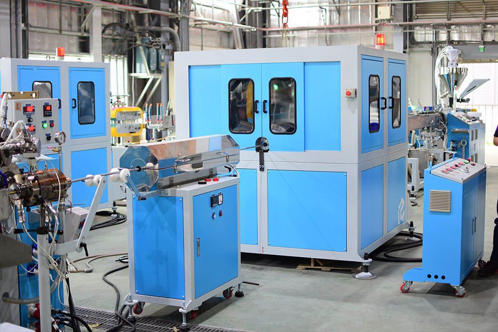 Hose braiding machine - EM-B series - Everplast Machinery Co., Ltd.