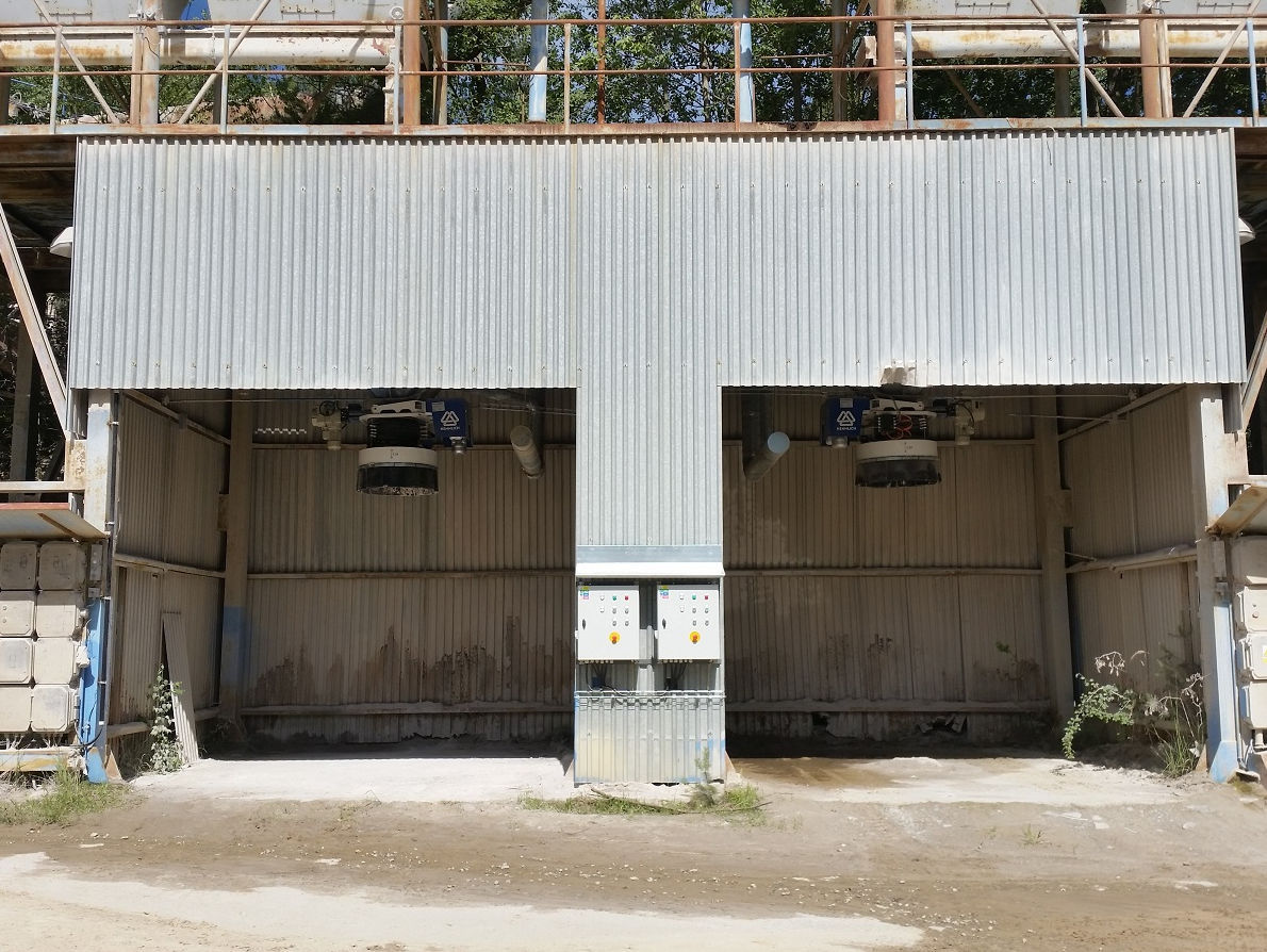 Truck loading spout - NZO300E - HENNLICH s r.o.