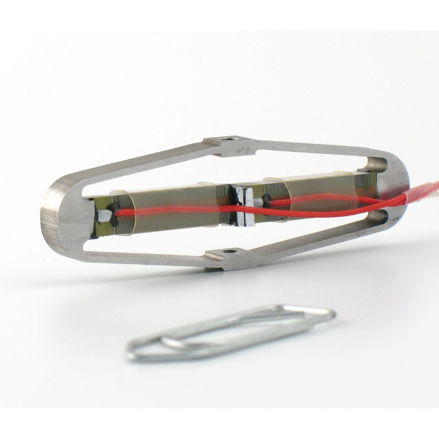 Linear piezoelectric actuator - APA 200M - CEDRAT TECHNOLOGIES - amplified / standard