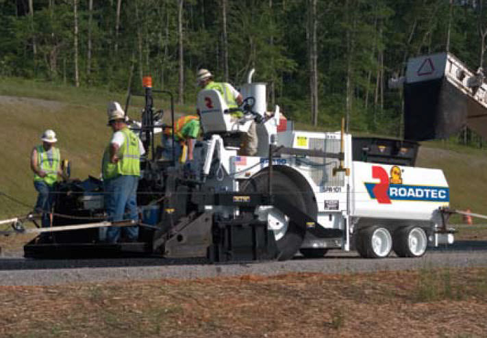 Asphalt paver - 10’ (3.0m) | RP-190 - Roadtec - rubber-tired