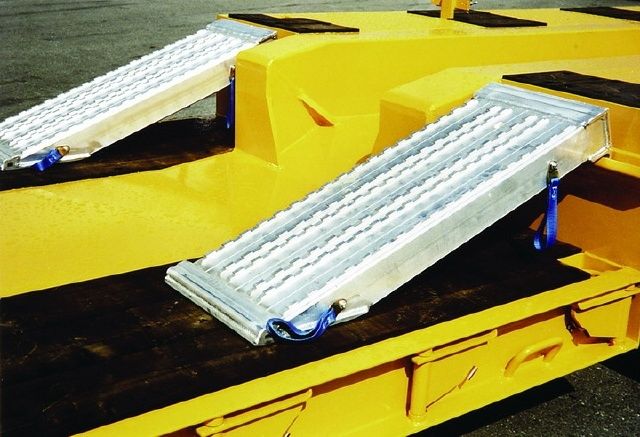 Loading ramp - VFR 134 series - ALTEC