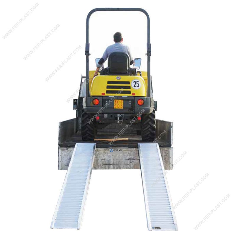 Mobile loading ramp - FPH110 series - Ferplast - for trucks / trailer ...