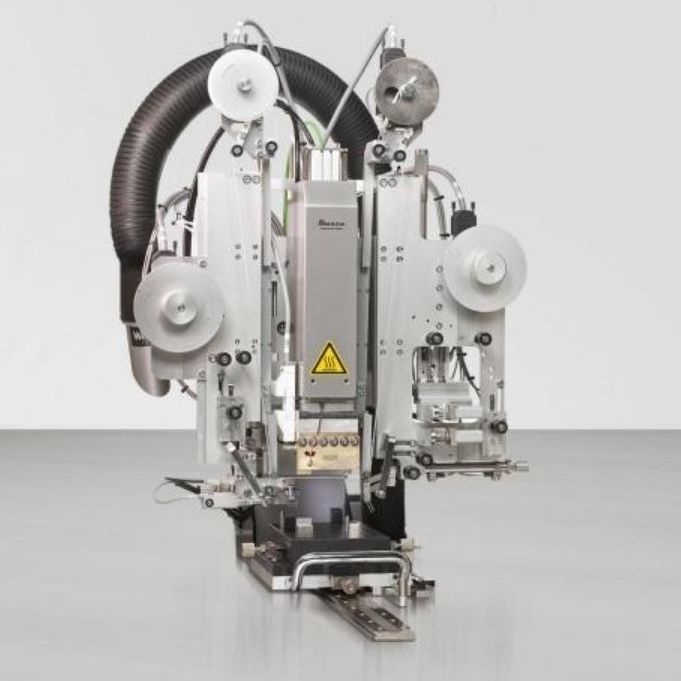 Automated laminating machine - ACF - AMADA WELD TECH