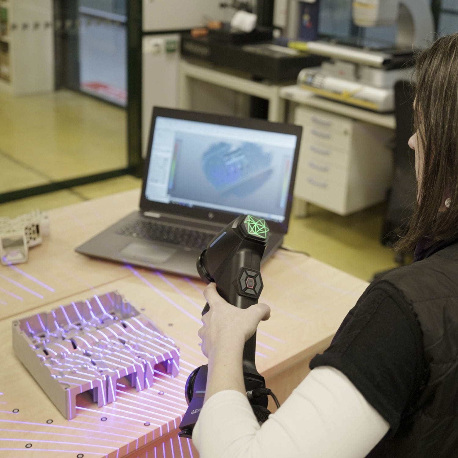 3D scanner - ATLASCAN Max - HEXAGON MANUFACTURING INTELLIGENCE ...