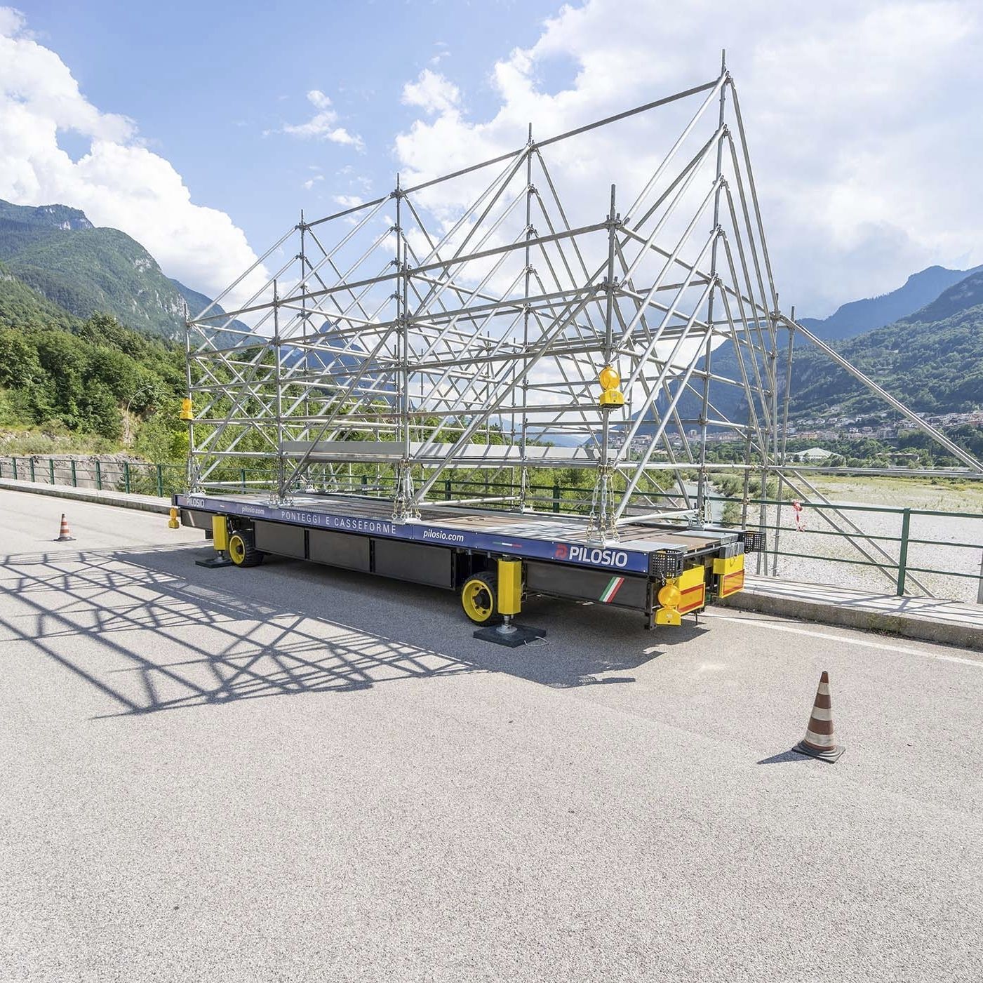 Platform trailer - DYNAMO Plus - PILOSIO - 2-axle / towed / construction