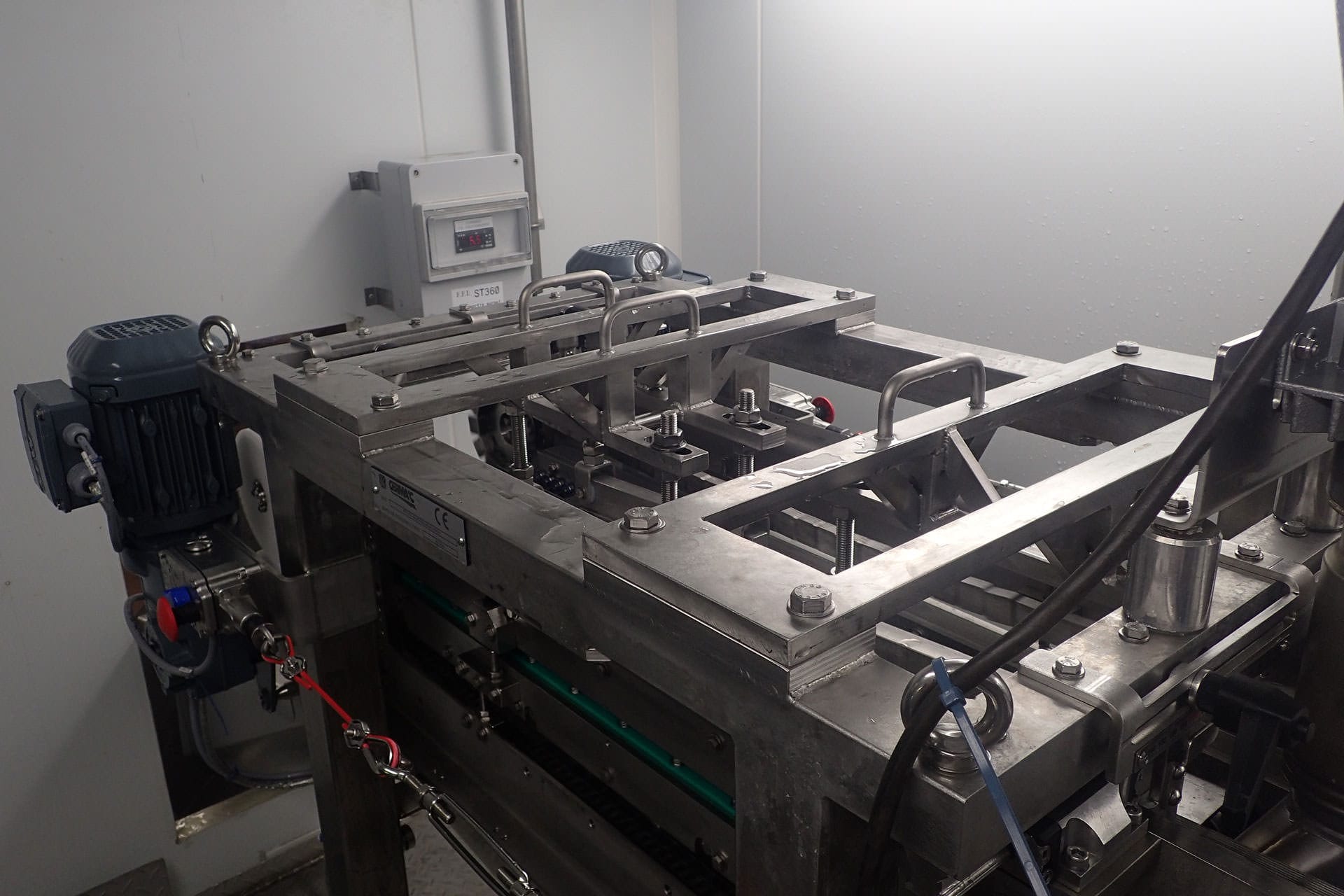 Conveyor depanner - CERMAC