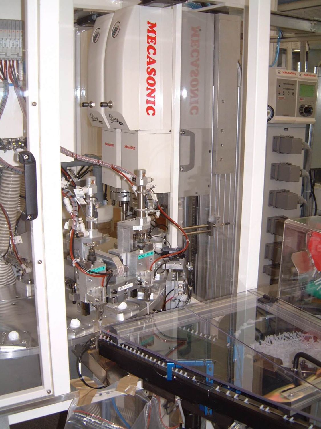 Automatic assembly machine - CERMAC - for industrial applications ...
