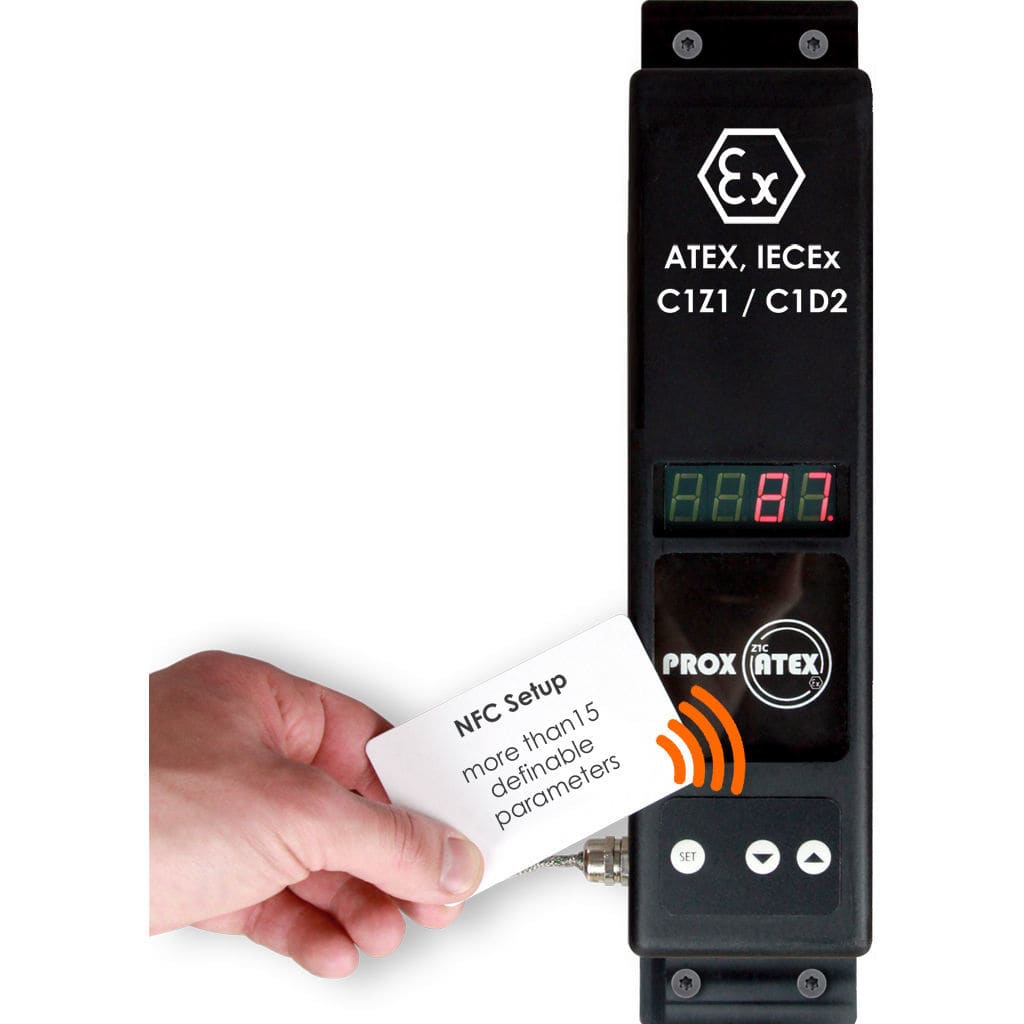 Digital temperature controller - ProxATEX - LMK Thermosafe Ltd ...