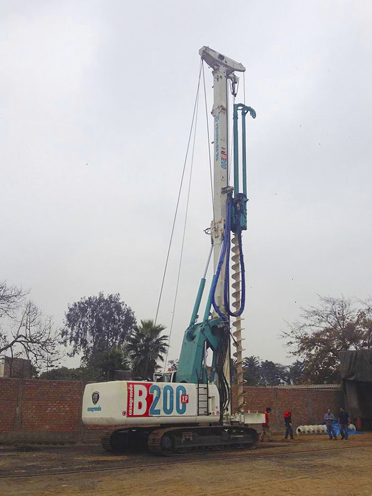 Continuous flight auger (CFA) drilling rig - B200 XP-2 - CASAGRANDE ...