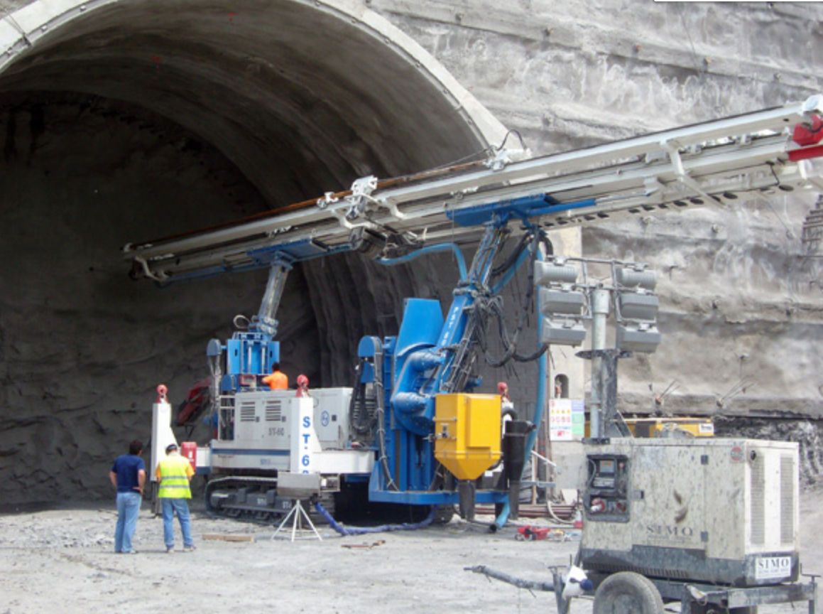 Horizontal drilling rig - ST-60 - SOILMEC S.P.A. - for tunnel ...