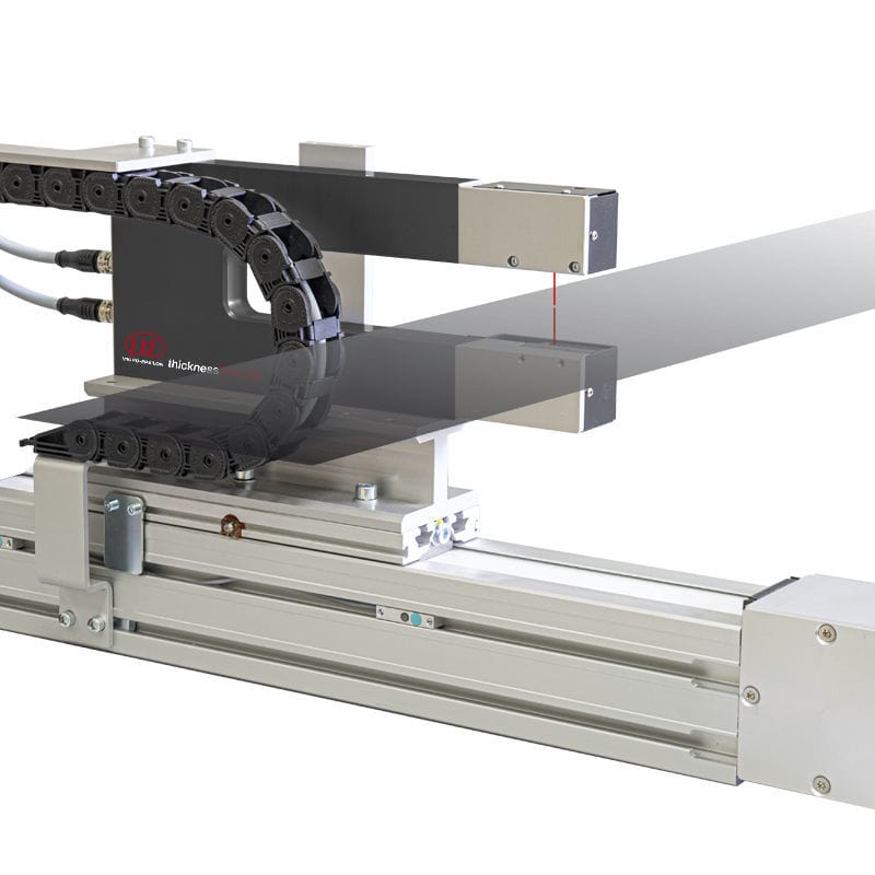 Laser thickness gauge - thicknessGAUGE C.L - MICRO-EPSILON - plastic ...