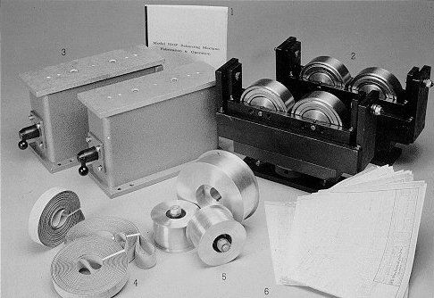 Horizontal balancing machine - B200F - IRD Balancing - soft bearing ...