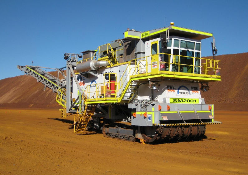 Surface miner - max. 125.5 t | TSM 300 - TAKRAF