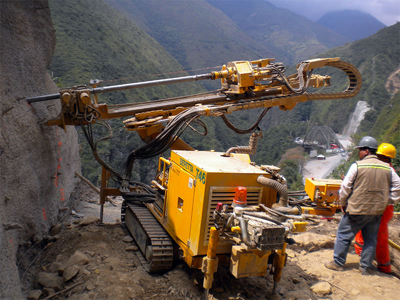 Micropile drilling rig - T46 - Beretta Alfredo - crawler / rotary ...