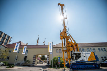 Multifunction drilling rig - BG 28 H BT 75 - BAUER Maschinen GmbH ...