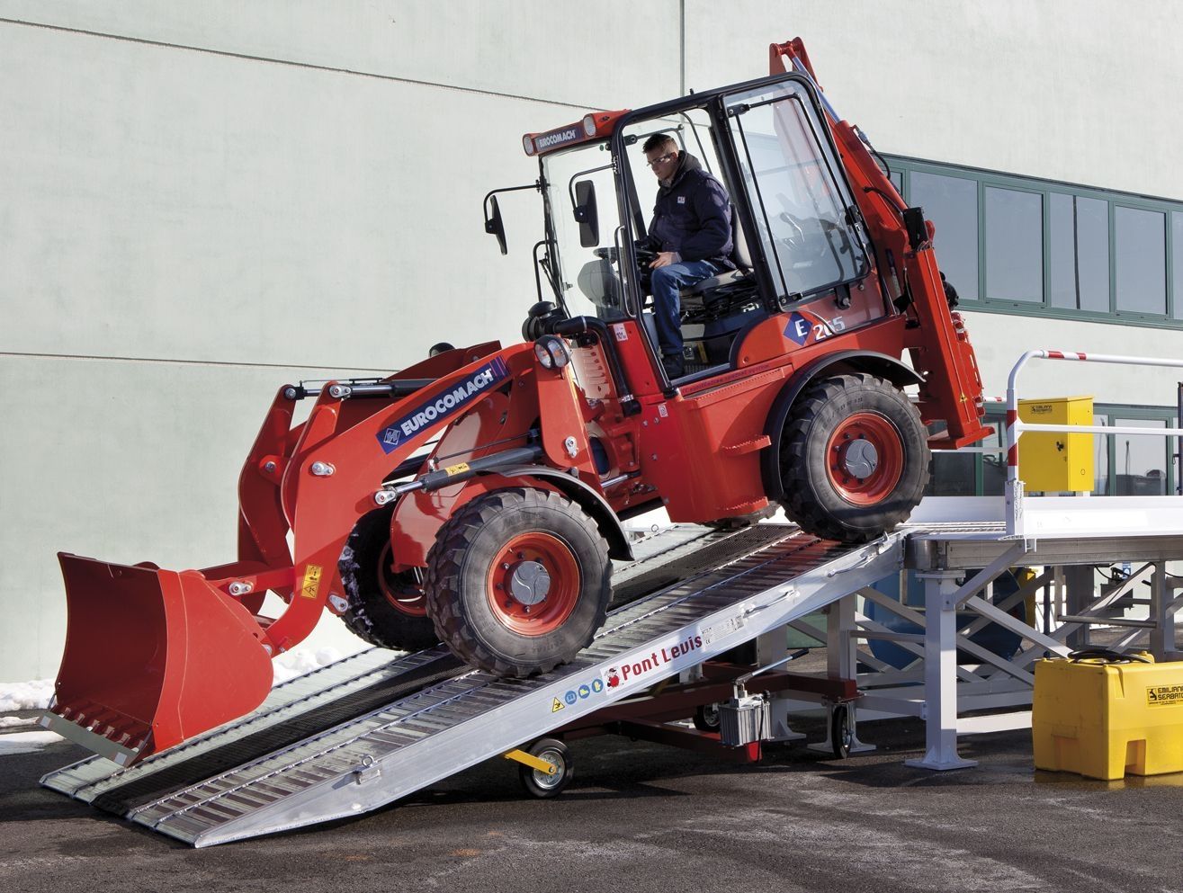 Loading ramp - 4 500 mm, 10 000 - 16 000 kg - C.L.M