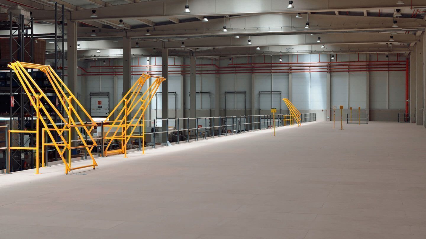 Multi-tier industrial mezzanine - POLYPAL Storage Systems - with ...