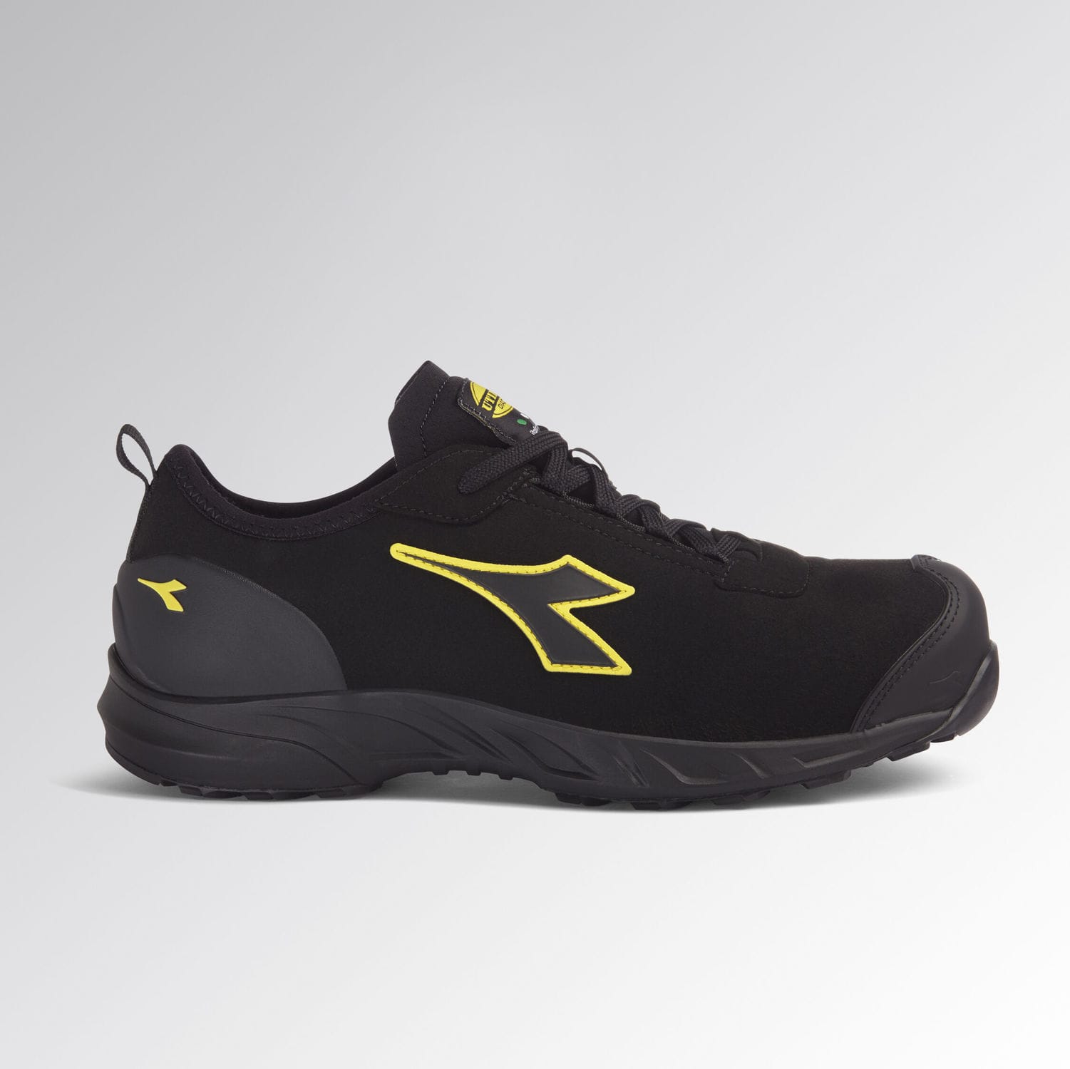 Anti-slip safety shoes - 701.179463_C0200 - UTILITY DIADORA ...